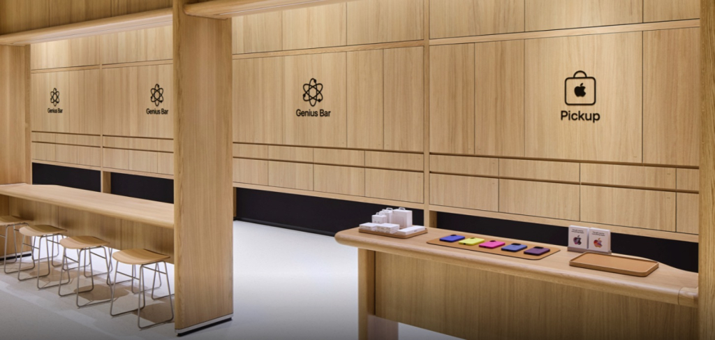 Trafford_Centre_Apple_Store_1 - MacTrast