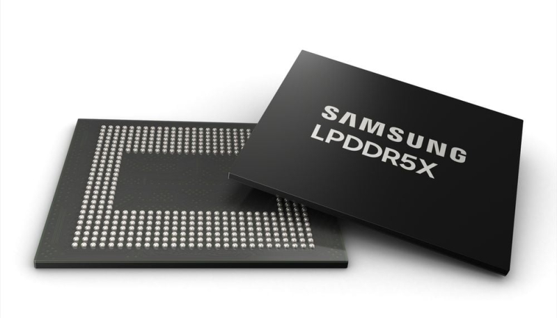 Apple to Snuggle Up to Samsung a Bit Closer as RAM Prices Go Crazy ...